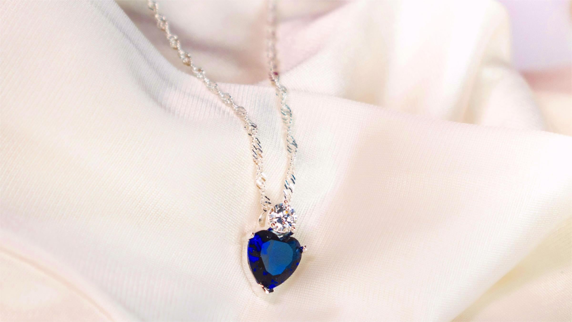 What Makes Heart Charms the Ultimate Symbol of Love for the Holidays ...